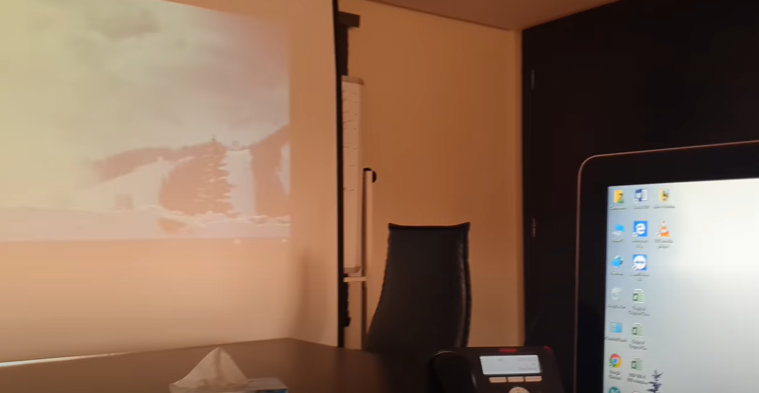 Projector Connected But Not Displaying How To Fix Projectorprofy